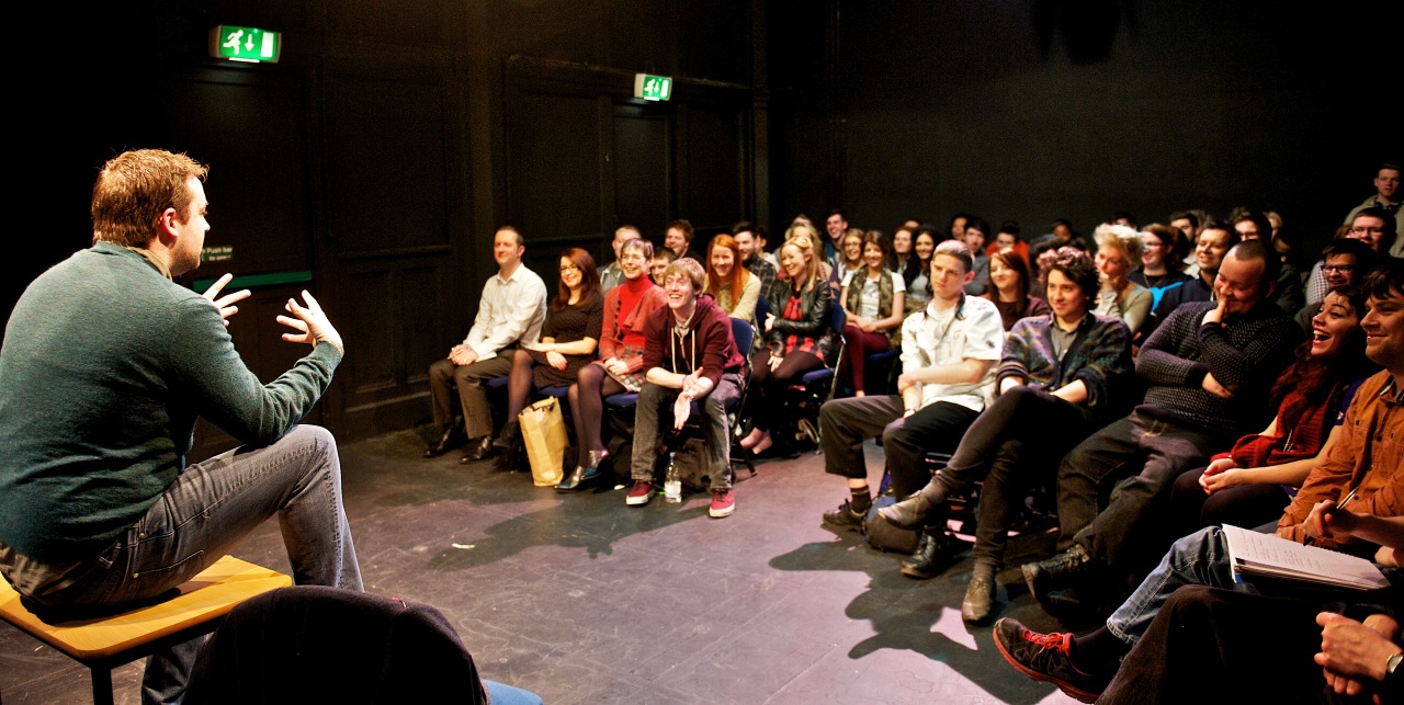 Weekly Featured Panel Asking The Audiences Laughter In Performance weekly-featured-panel-asking-the-audiences-laughter-in-performance